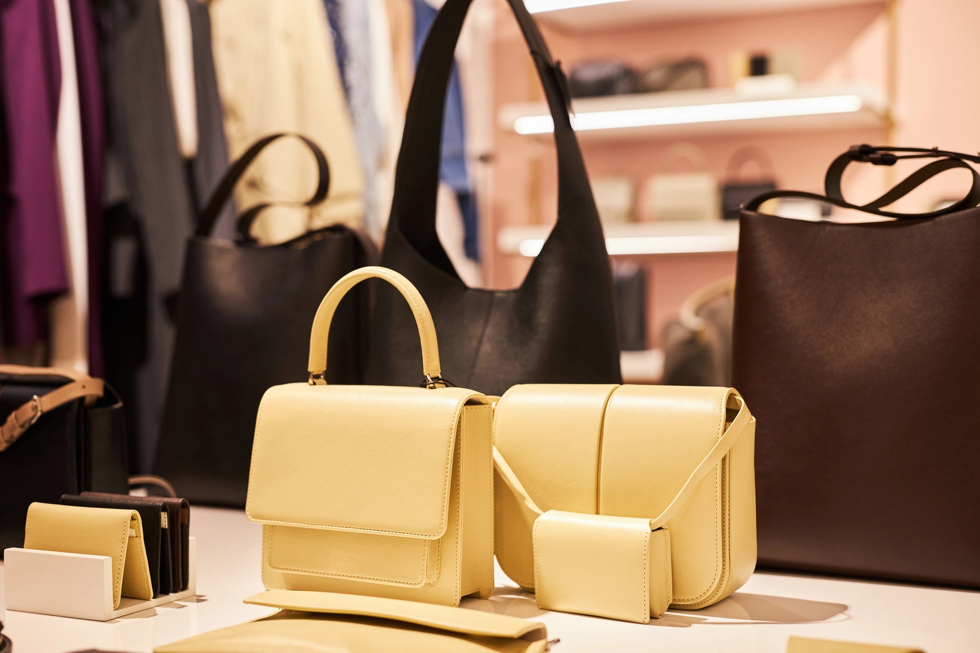 Women Handbags & Purses – The Consignment Spot